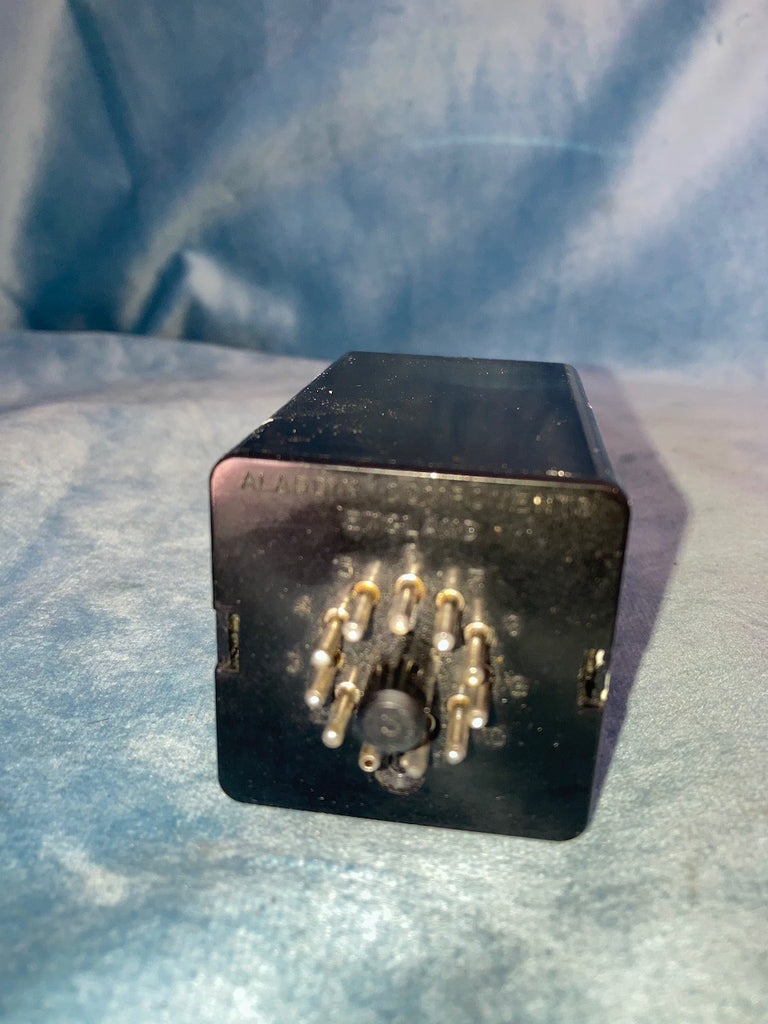 ALADDIN COMPONENTS, OCTAL PLUG BLOCK, FOR MAKING VCM VALVE BASE CONVER ...