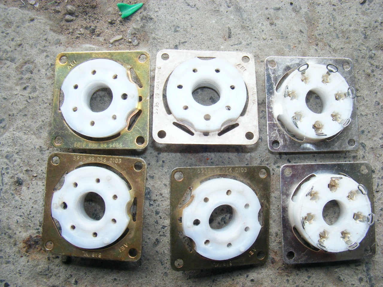 B7A, PTFE VALVE BASES, NOS, AEI, 829B, 832B, 6C33C, 826, TM-30, GU19 ...