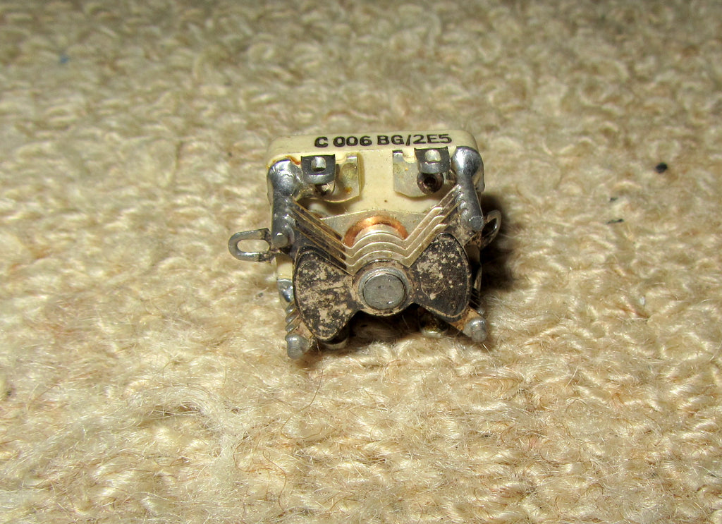 5+5pF Variable Air-spaced Capacitor, Split Stator 5+5pF TX type, Ceram ...